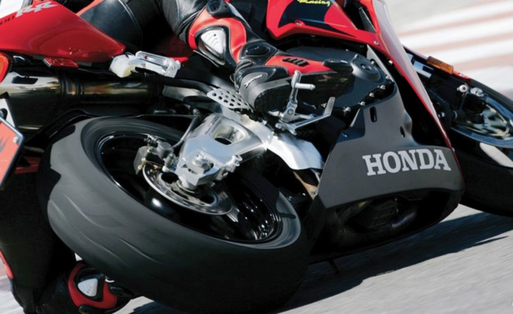 Honda BigWing - Whitesp-ce