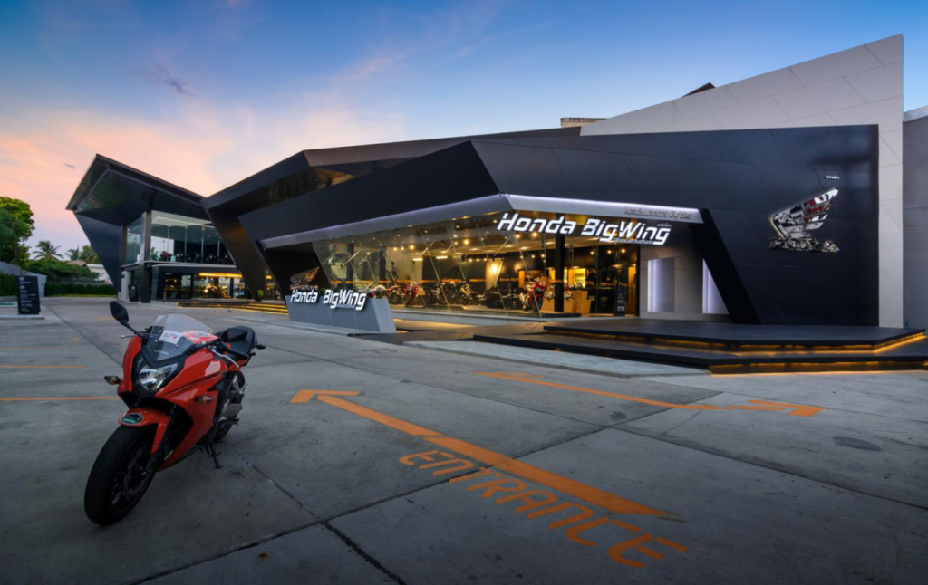 Honda BigWing - Whitesp-ce